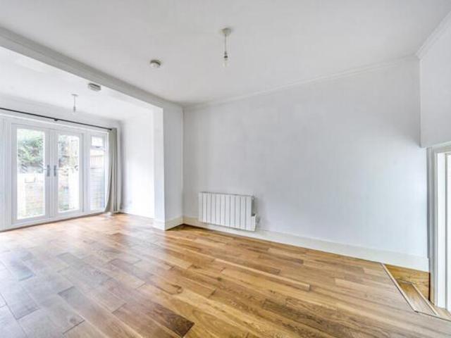 For Sale 1 Bedroom Shared Living/roommate West Wycombe Road West Wycombe Road DS101675354