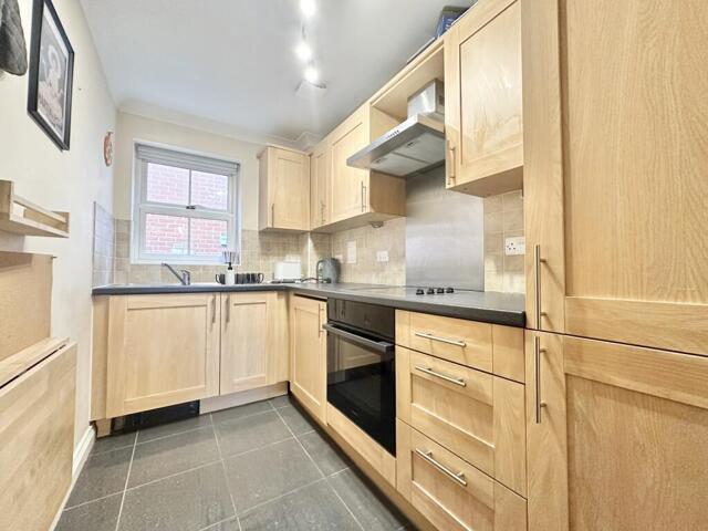 For Sale 1 Bedroom Shared Living/roommate Winchester Hampshire DS100398394