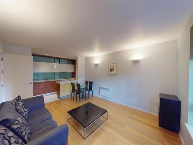 For Sale 1 Bedroom Shared Living/roommate Woodford Greater London DS99204052