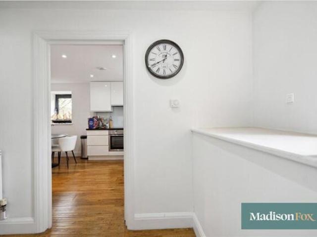 For Sale 1 Bedroom Shared Living/roommate Woodford Green Greater London DS99130403
