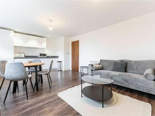 For Sale 1 Bedroom Shared Living/roommate Worcester Worcestershire DS99029141