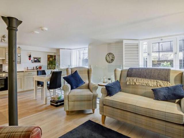 For Sale 2 Bedroom Apartment Manningtree Essex DS100096650