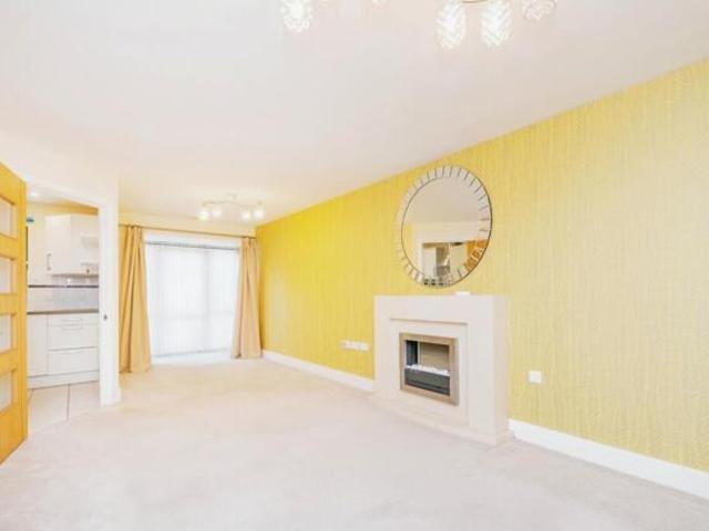 For Sale 2 Bedroom Apartment Midhurst West Sussex DS98205238
