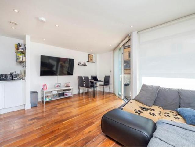 For Sale 2 Bedroom Apartment Mill Hill Greater London DLS100366123