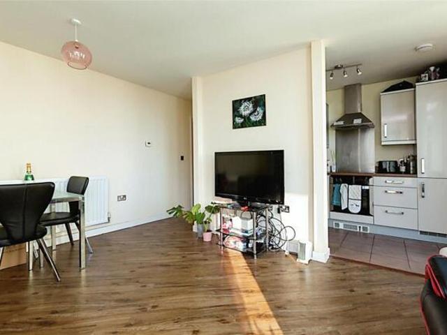 For Sale 2 Bedroom Apartment Milton Keynes Milton Keynes DS100854969