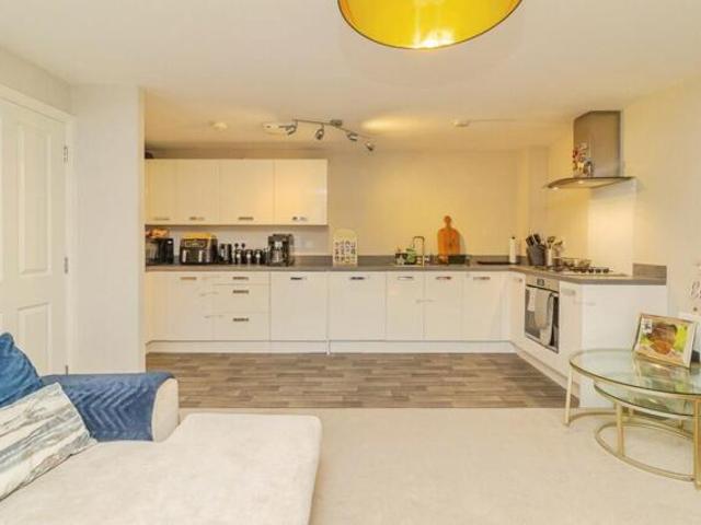 For Sale 2 Bedroom Apartment Milton Keynes Milton Keynes DS99926421