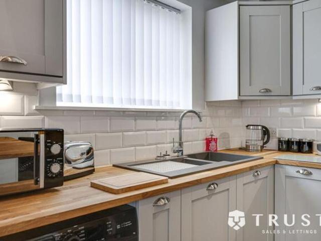 For Sale 2 Bedroom Apartment North Yorkshire Kirklees DLS101677359