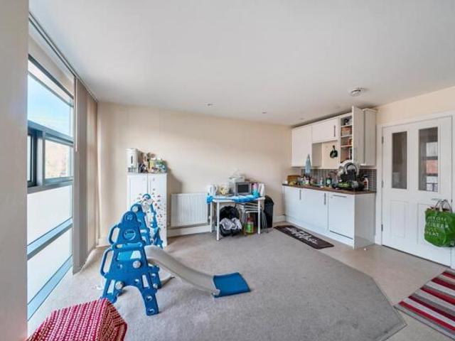 For Sale 2 Bedroom Apartment Oxford Oxfordshire DS101678402