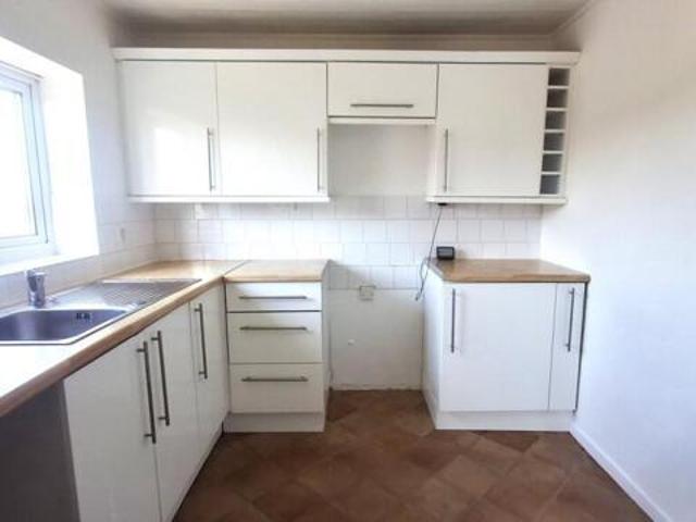 For Sale 2 Bedroom Apartment Ollerton Nottinghamshire DS100648759