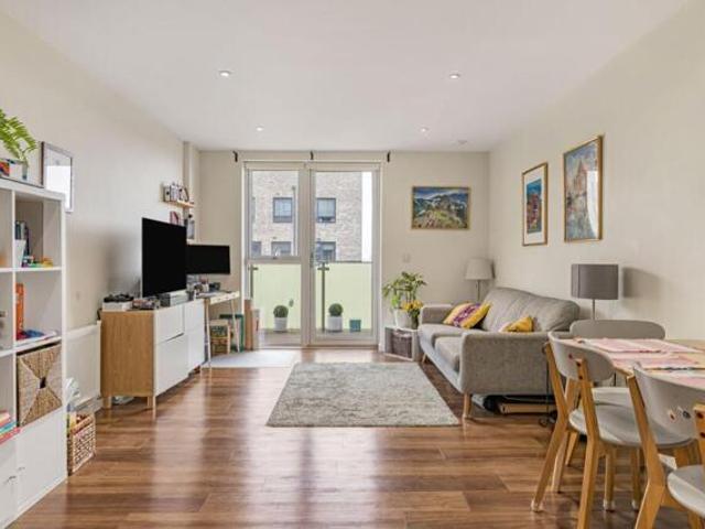 For Sale 2 Bedroom Apartment Acton Greater London DLS99774054