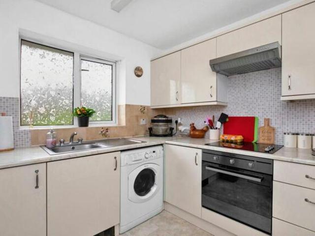 For Sale 2 Bedroom Apartment Alresford Hampshire DS101777613