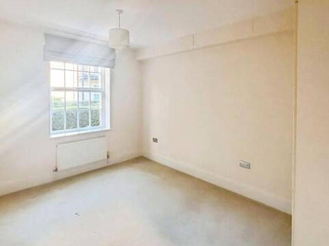 For Sale 2 Bedroom Apartment Altrincham Trafford DS101674740