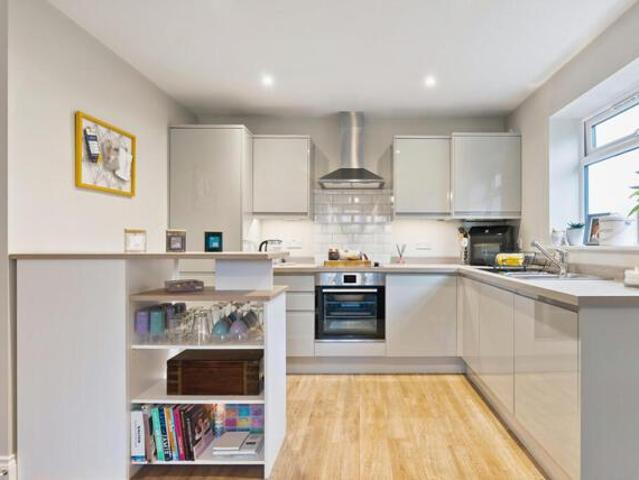 For Sale 2 Bedroom Apartment Ashford Surrey DLS98477300