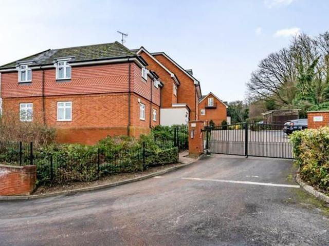 For Sale 2 Bedroom Apartment Buckinghamshire Buckinghamshire DS90737983