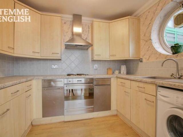 For Sale 2 Bedroom Apartment Basildon Essex DLS101678363