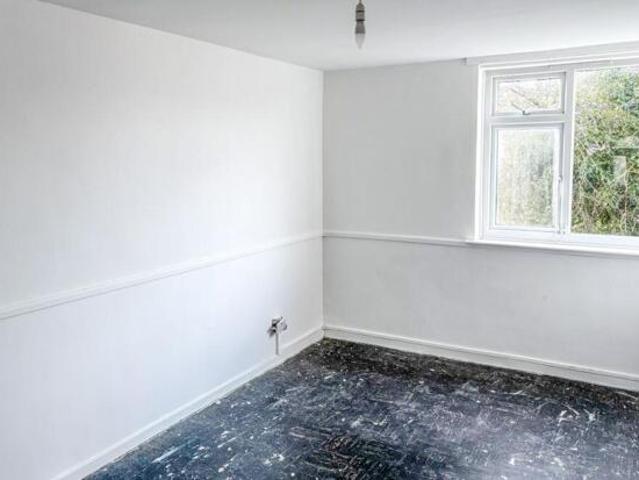 For Sale 2 Bedroom Apartment Basildon Essex DS101678600
