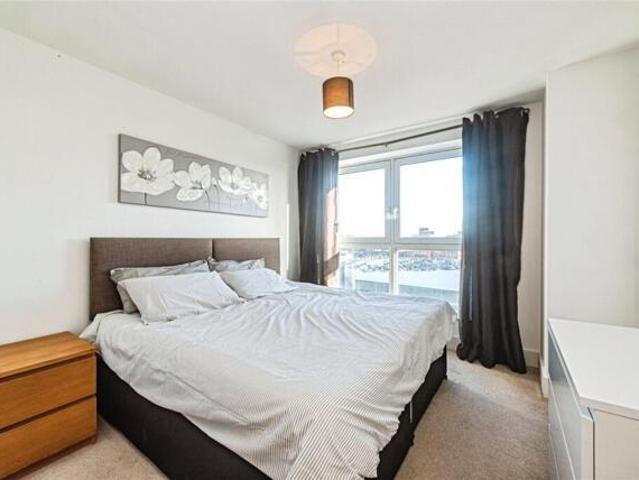 For Sale 2 Bedroom Apartment Basingstoke Hampshire DLS99381089