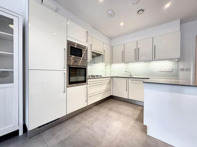 For Sale 2 Bedroom Apartment Barnet Greater London DLS100987747