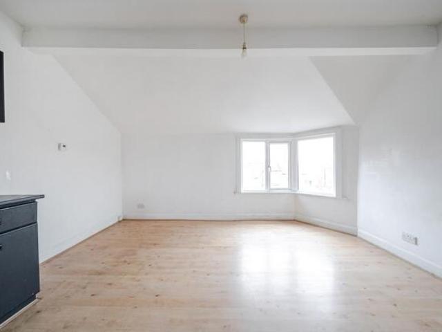For Sale 2 Bedroom Apartment Barnet Greater London DLS101231558