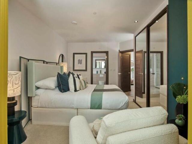For Sale 2 Bedroom Apartment Barking Essex Greater London DS100096920