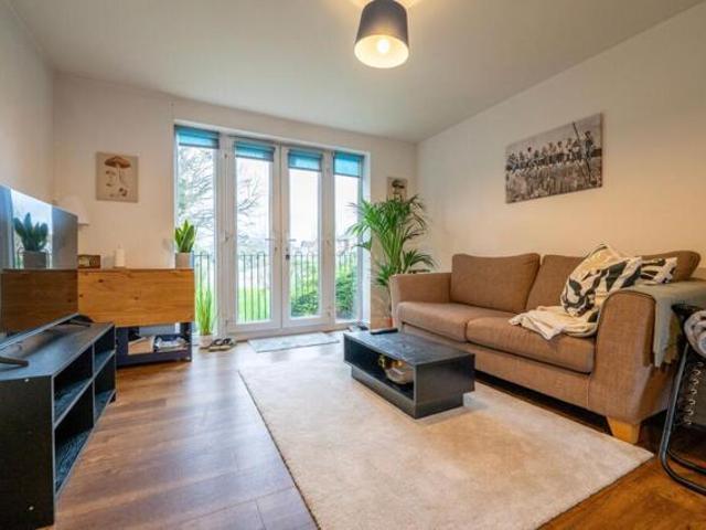 For Sale 2 Bedroom Apartment Beeston Nottinghamshire DS101168479