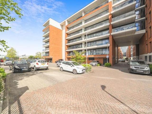 For Sale 2 Bedroom Apartment Berkshire West Berkshire DS101676671