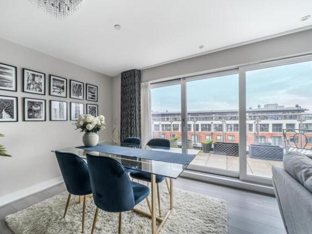 For Sale 2 Bedroom Apartment Berkshire Windsor And Maidenhead DS98119281