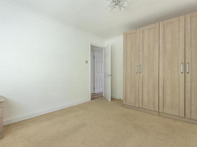 For Sale 2 Bedroom Apartment Berkshire Surrey DLS99735854