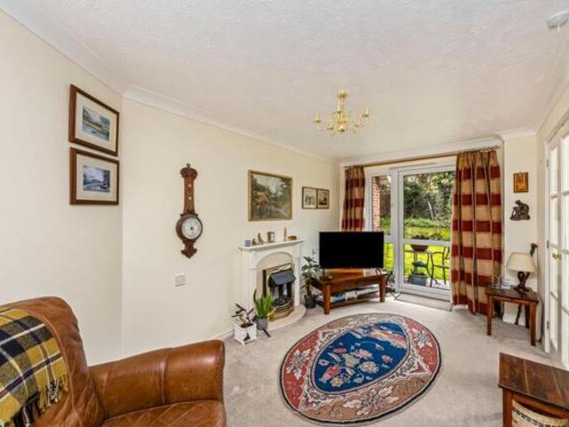 For Sale 2 Bedroom Apartment Billinghurst West Sussex DS99641922
