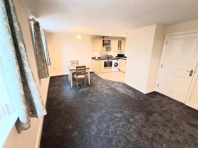 For Sale 2 Bedroom Apartment Birmingham Sandwell DS98612511