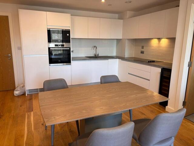 For Sale 2 Bedroom Apartment Birmingham West Midlands DLS100096963