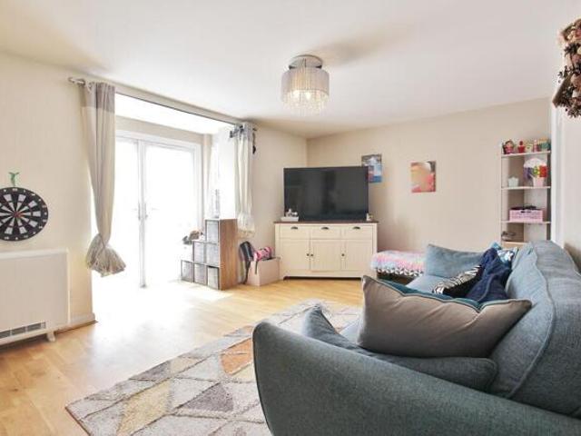 For Sale 2 Bedroom Apartment Brentford Great London DS100578743