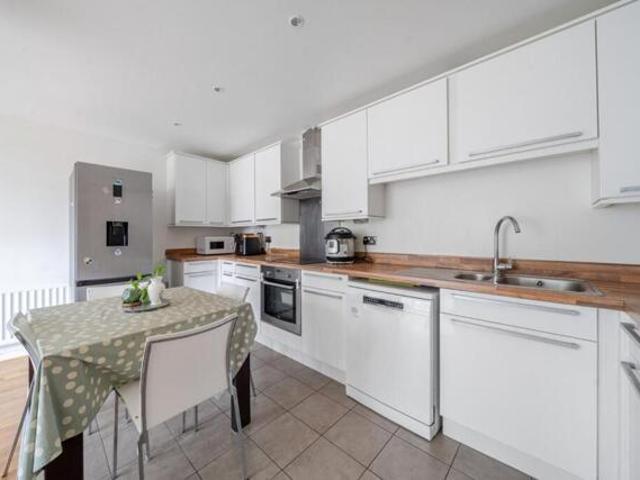 For Sale 2 Bedroom Apartment Brentford Greater London DLS99986554