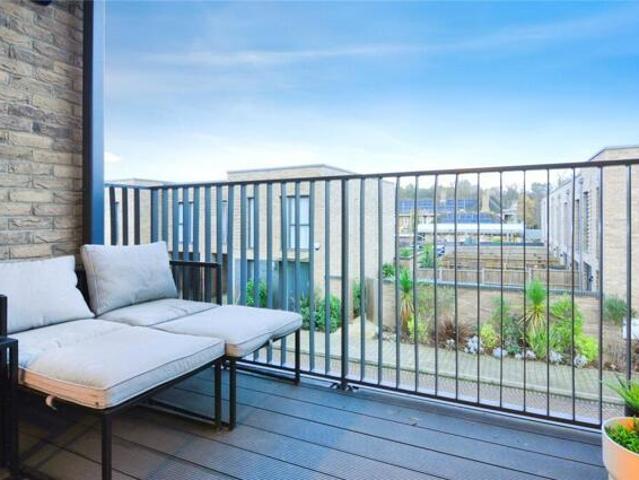 For Sale 2 Bedroom Apartment Brentwood Essex DLS101168570