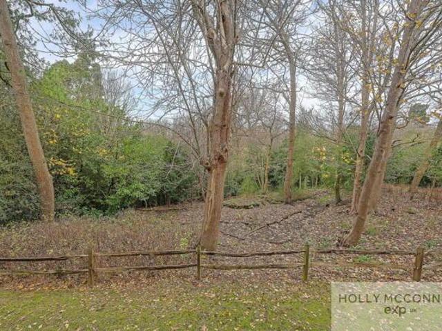 For Sale 2 Bedroom Apartment Bromley Greater London DLS98765645