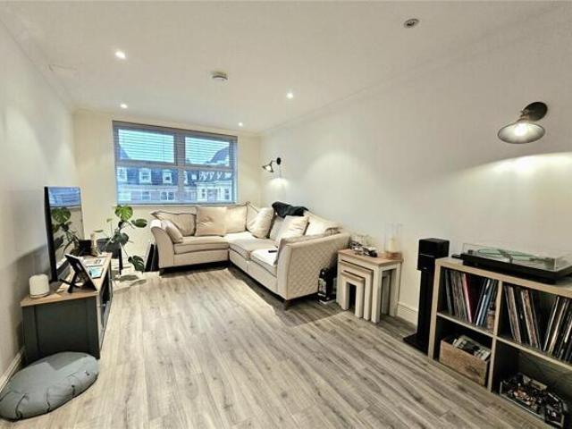 For Sale 2 Bedroom Apartment Camberley Surrey DS100096732
