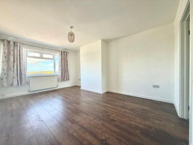 For Sale 2 Bedroom Apartment Camberley Surrey DS100263324