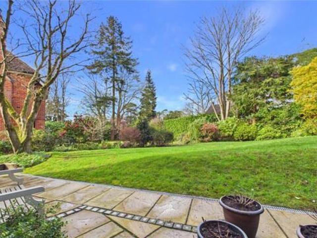 For Sale 2 Bedroom Apartment Camberley Surrey DS101100185