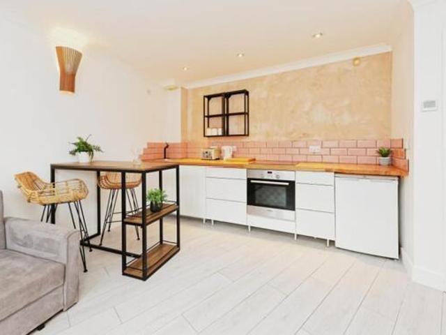 For Sale 2 Bedroom Apartment Canterbury Kent DLS100881524