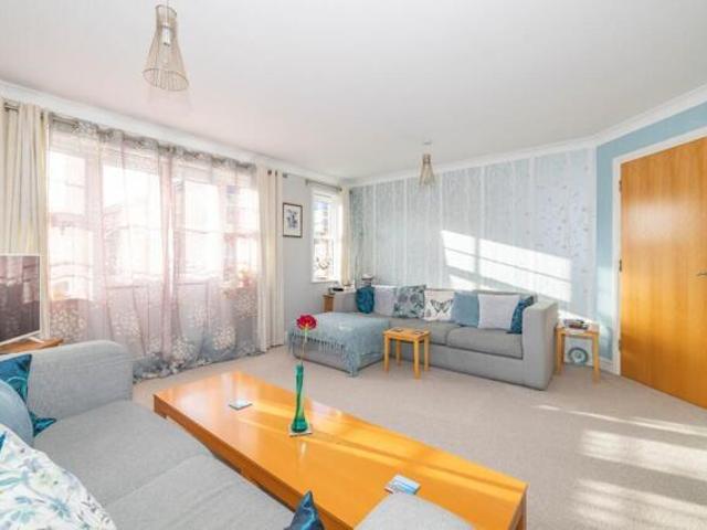For Sale 2 Bedroom Apartment Canterbury Kent DS100024235