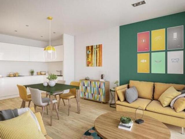For Sale 2 Bedroom Apartment Chatham Greater Manchester DS99688614