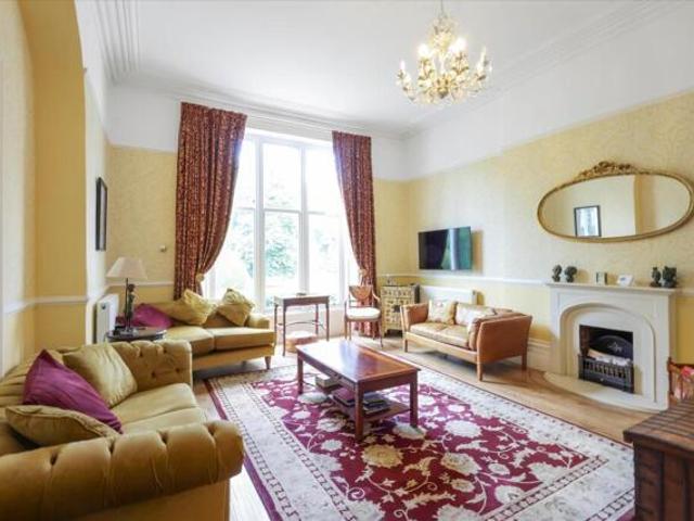 For Sale 2 Bedroom Apartment Cheltenham Gloucestershire DS101351885