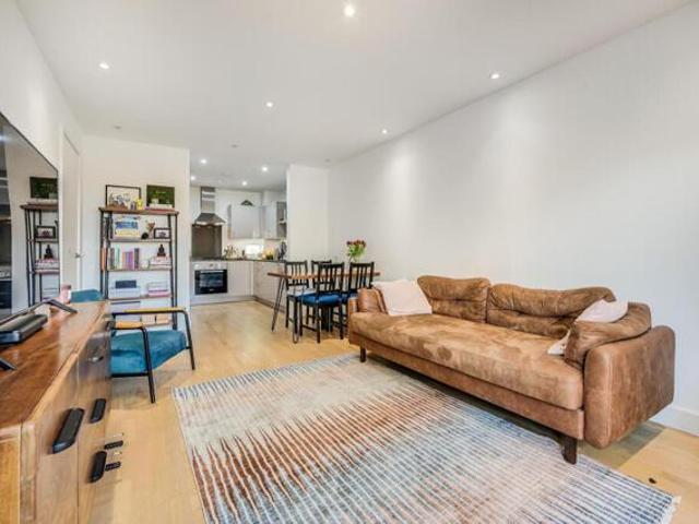 For Sale 2 Bedroom Apartment Chelmsford Essex DLS101119457