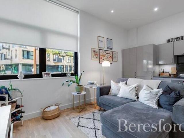 For Sale 2 Bedroom Apartment Chelmsford Essex DLS101777631