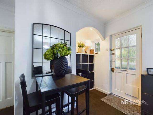 For Sale 2 Bedroom Apartment Chessington Great London DLS99237061
