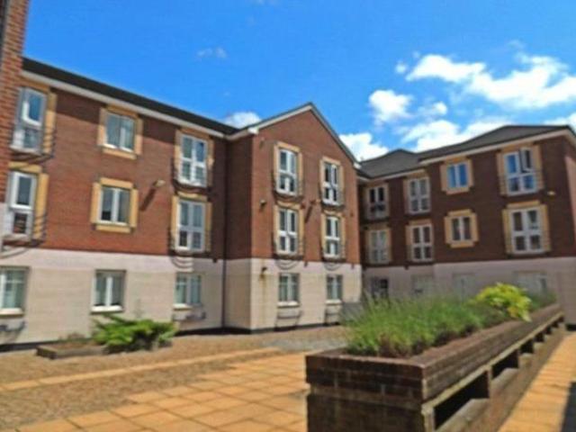 For Sale 2 Bedroom Apartment Coulsdon Great London DS100540952