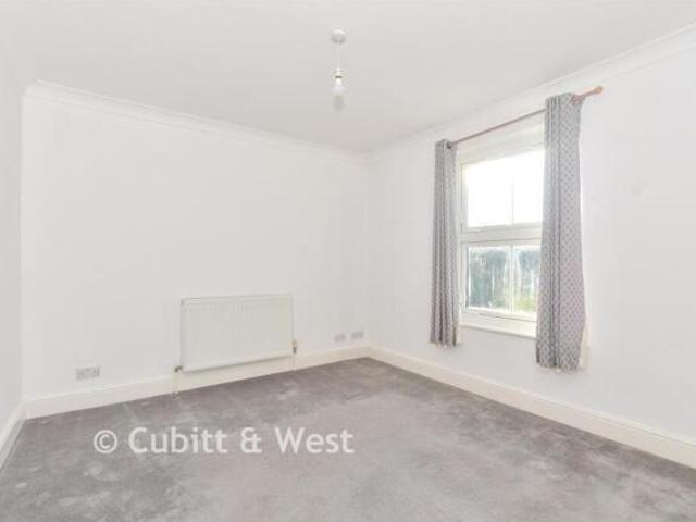 For Sale 2 Bedroom Apartment Cranleigh Surrey DLS98404558