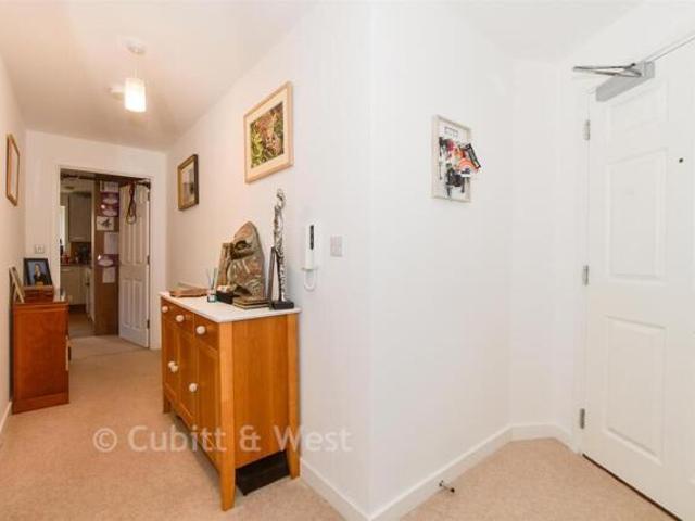 For Sale 2 Bedroom Apartment Cranleigh Surrey DS100787047