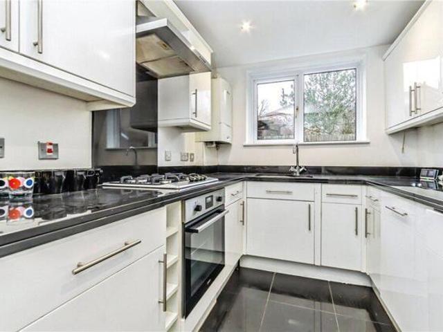 For Sale 2 Bedroom Apartment Croydon Greater London DLS99840097