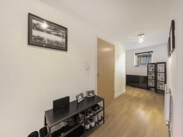 For Sale 2 Bedroom Apartment Croydon Greater London DS99092784